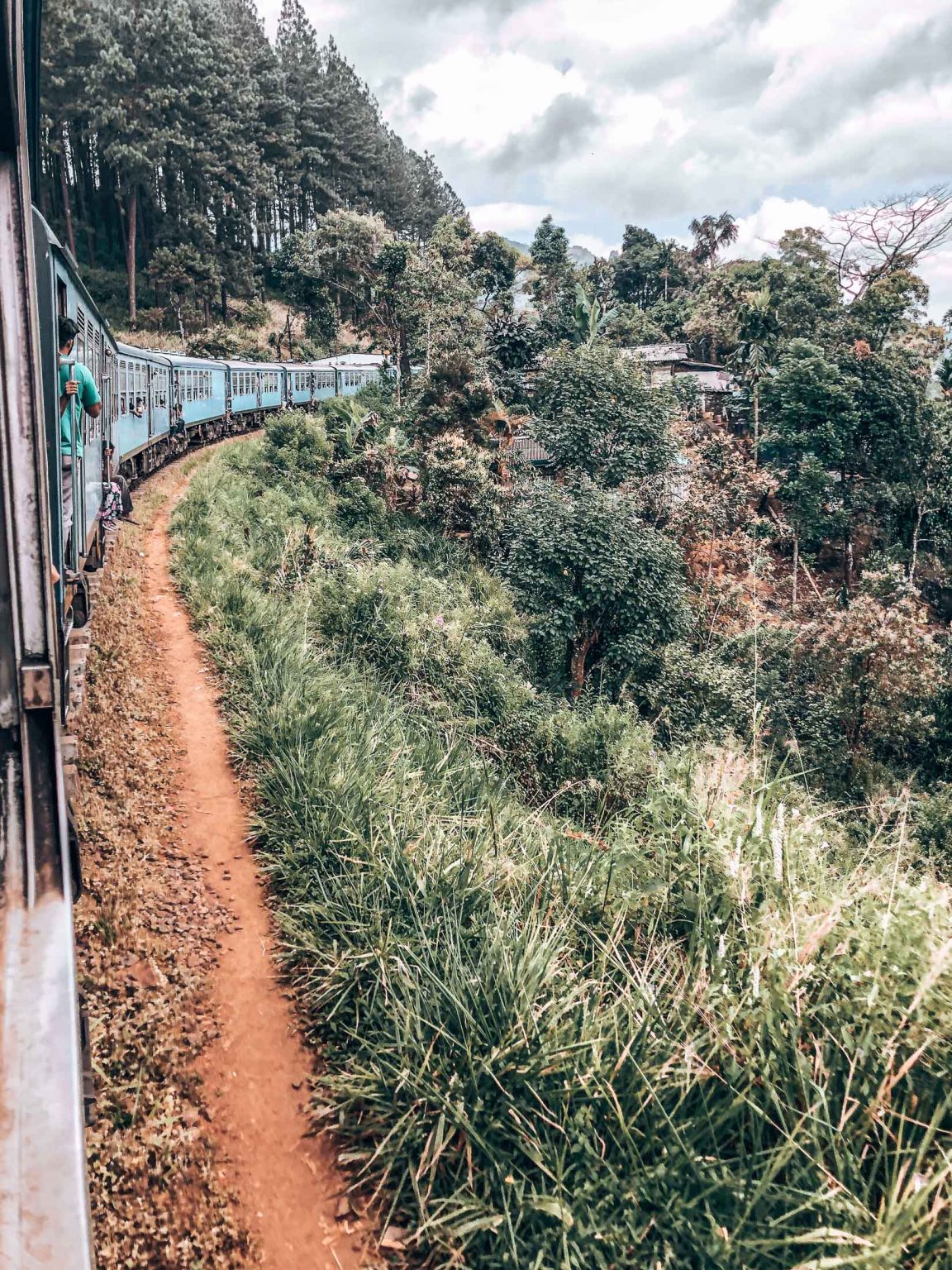 Train ride Kandy - Ella: practical tips | Sri Lanka | Little Wanderbook